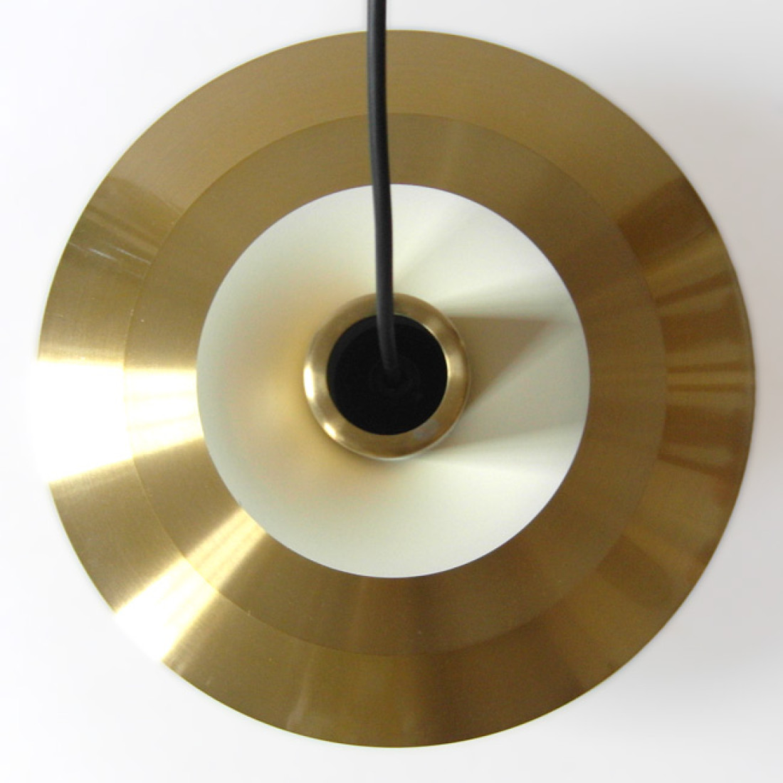Golden Verona pendant light by Jeka of Denmark